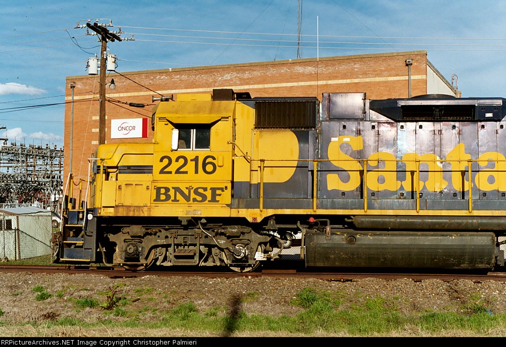 BNSF 2216